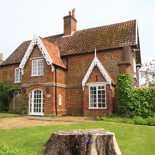 Heacham, United Kingdom - Travel Guide 2025