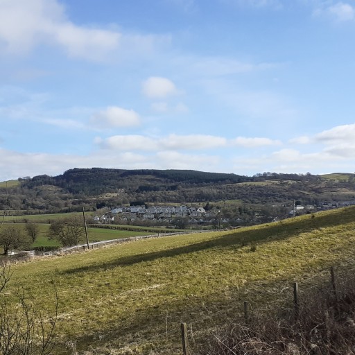 Howwood, United Kingdom - Travel Guide 2025