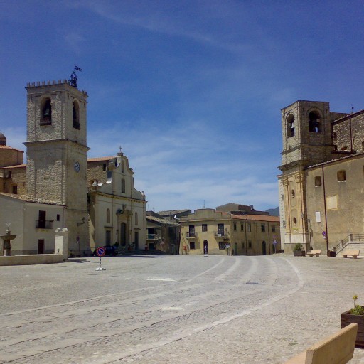 Palazzo Adriano, Italy - Travel Guide 2025