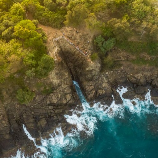 Wellawaya, Sri Lanka - Travel Guide 2025